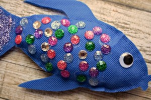 Rainbow Fish Craft - Amy Latta Creations