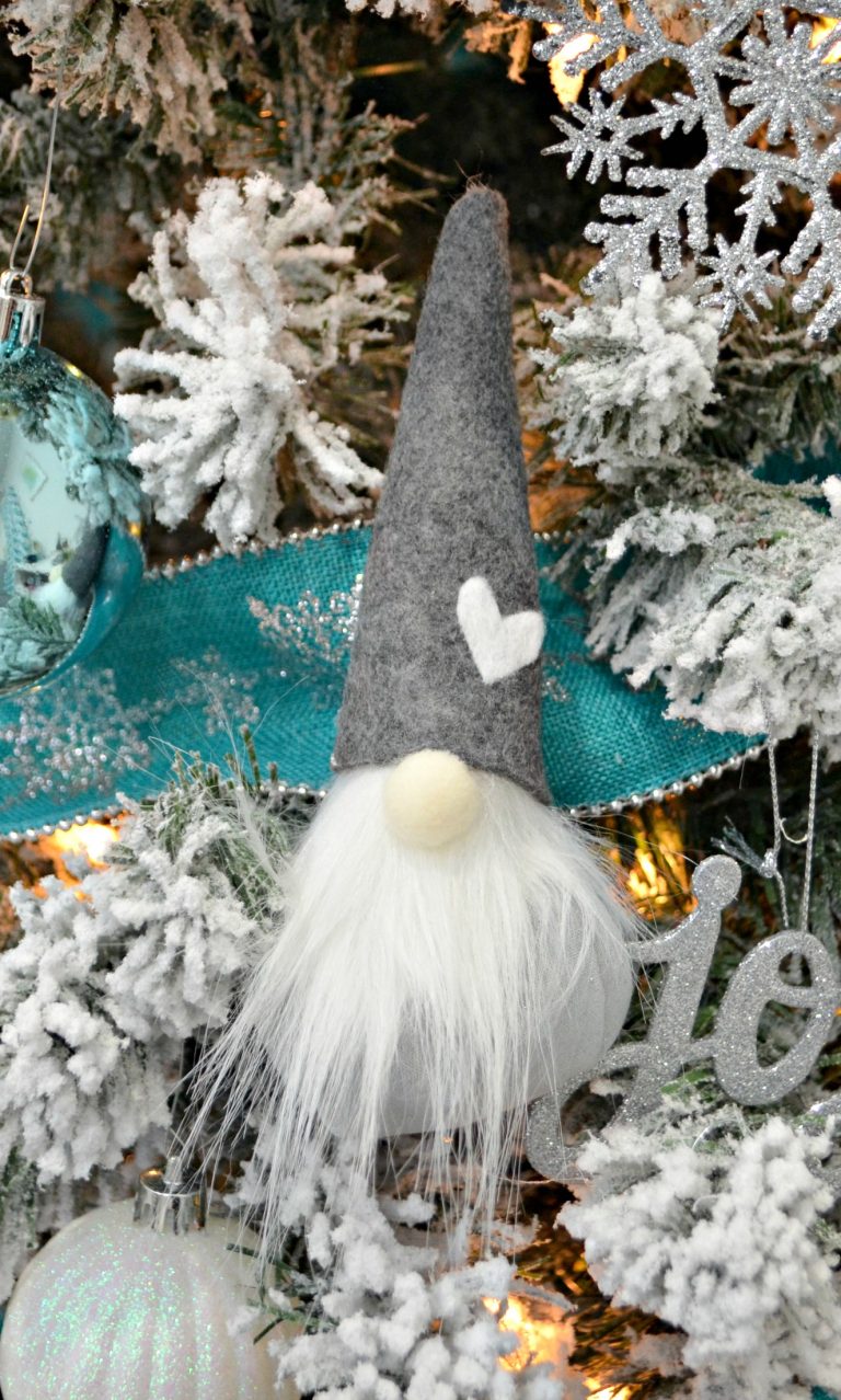 Easy DIY Christmas Gnomes - Amy Latta Creations